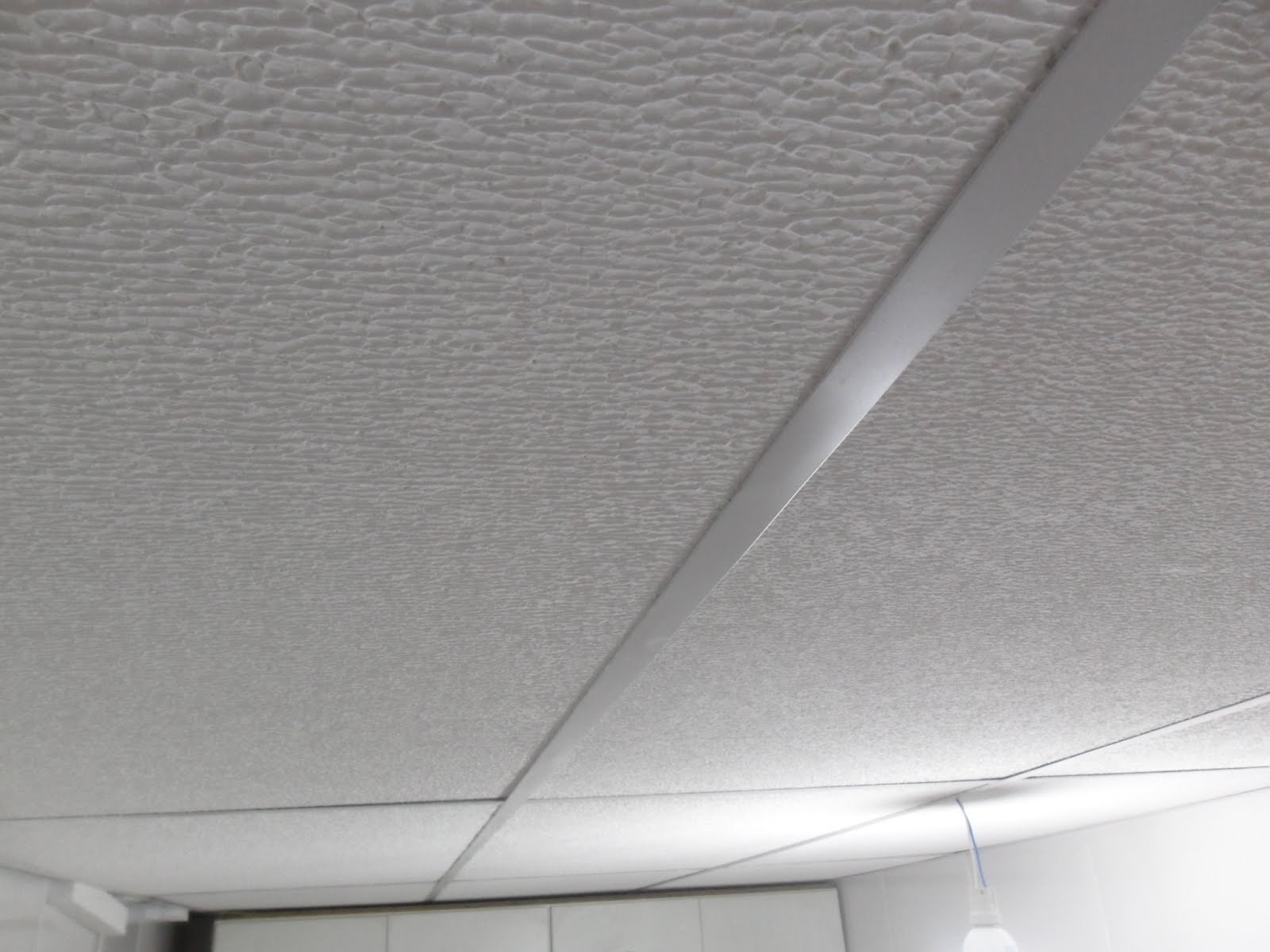 Placas de isopor para forro de teto - ISOMIL