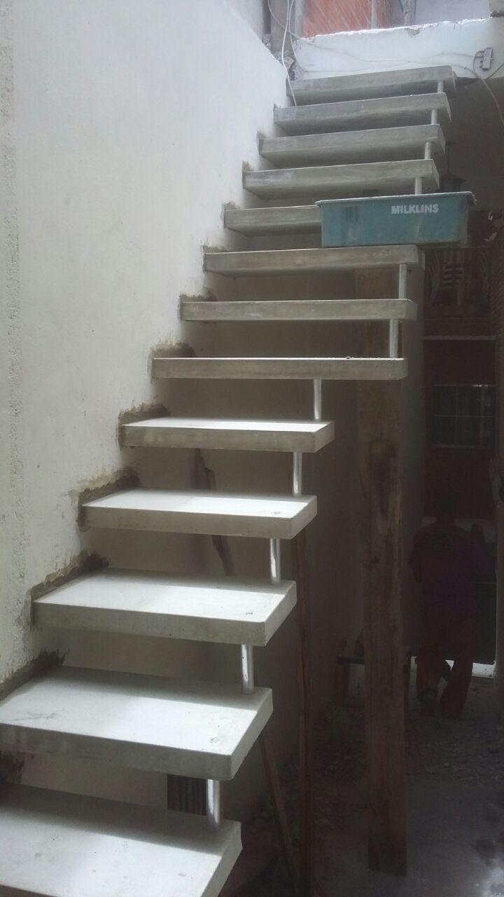 ESCADA DE CONCRETO PRÉ MOLDADA - Solucões Industriais