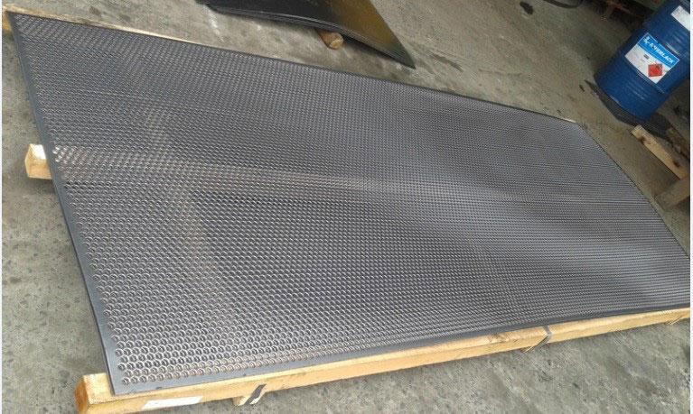 CHAPA PERFURADA - Solucões Industriais