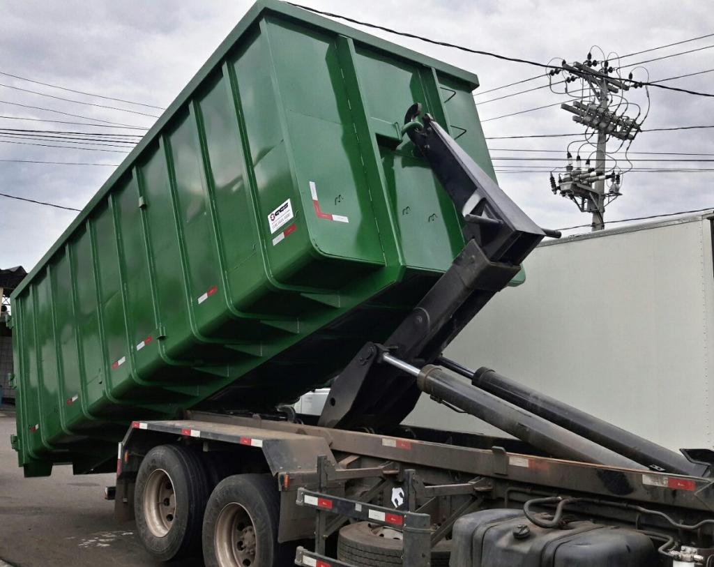 caminhao-cacamba-roll-on-roll-off - Solucões Industriais