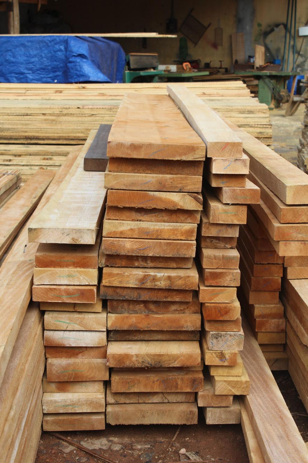 VIGAS DE MADEIRA - Solucões Industriais