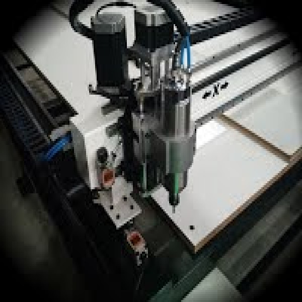 usinagem de ACM em router CNC - Soluções Industriais