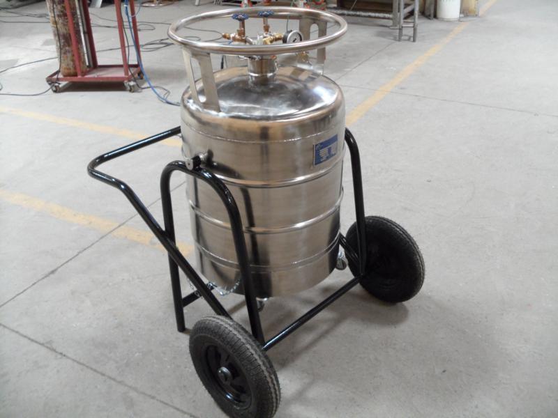 BOTIJÃO DE NITROGÊNIO - Solucões Industriais