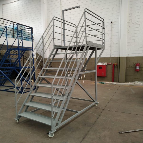 escada de alumínio - Soluções Industriais