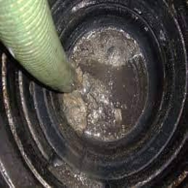 preço para limpar fossa - Soluções Industriais