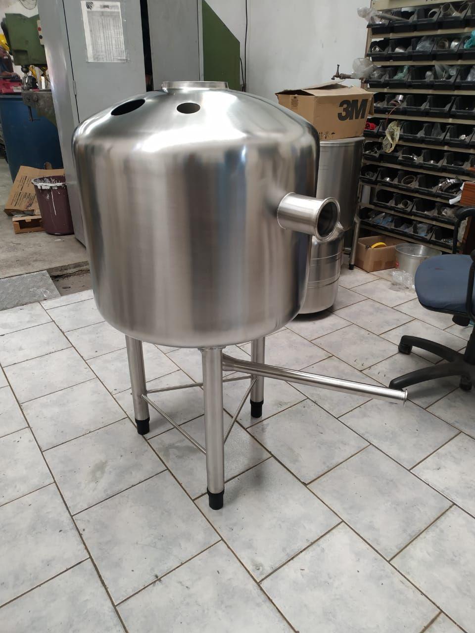 TANQUES AUTOSSUSTENTÁVEIS - Solucões Industriais