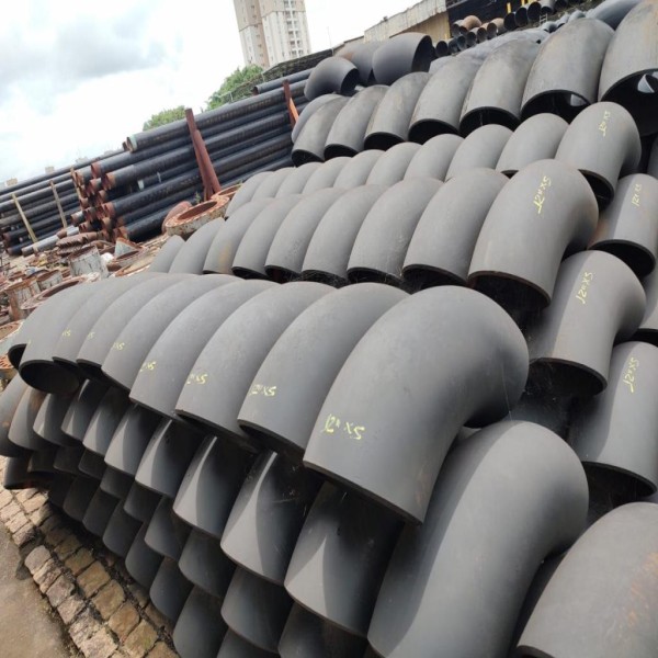 Curva De aço Carbono