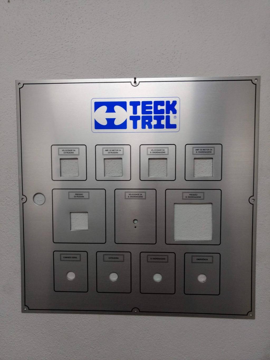 PLACA DE IDENTIFICAÇÃO - Solucões Industriais