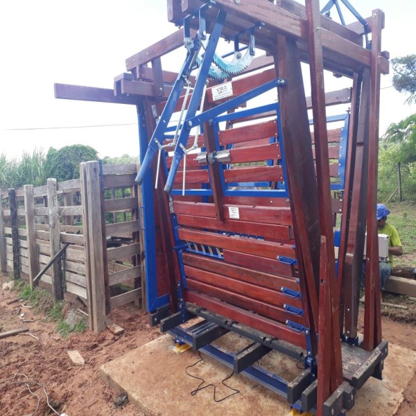 BRETE PARA GADO - Soluções Industriais