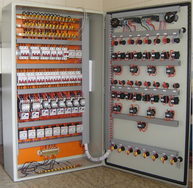 Quadro de comando - Evb Ind. Com. Instalações Industriais Ltda